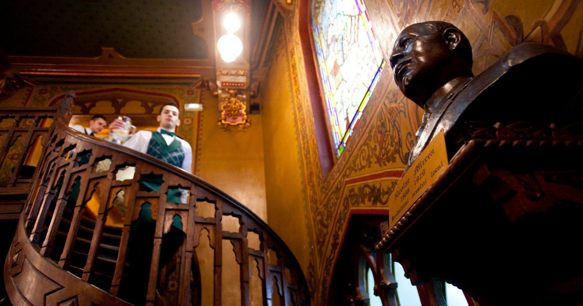 Bucharest old town restaurant - Caru' cu bere - the soul of Bucharest